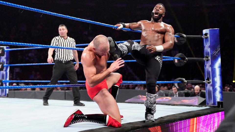WWE 205 Live (16/04/2019): Cedric Alexander sai com derrota
