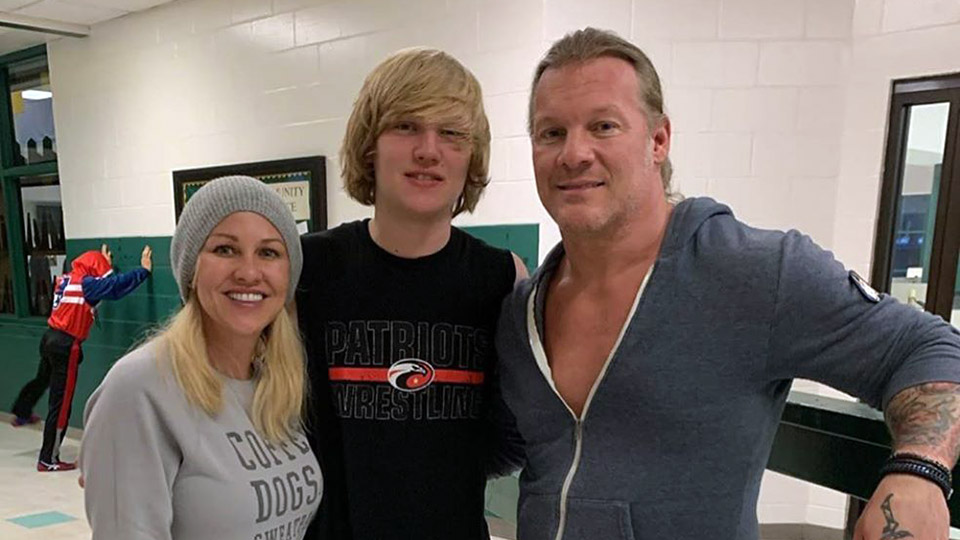 Filho de Chris Jericho estreia-se no Wrestling universitário