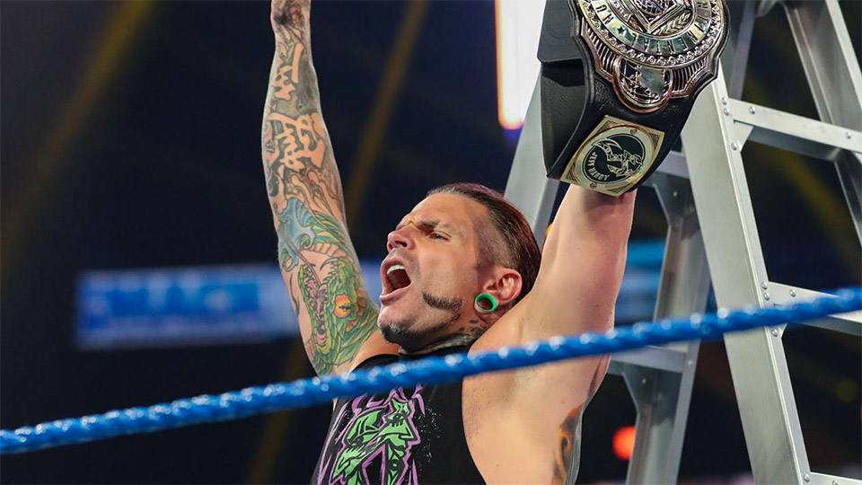 Jeff Hardy vai defender o título num Ladder Match