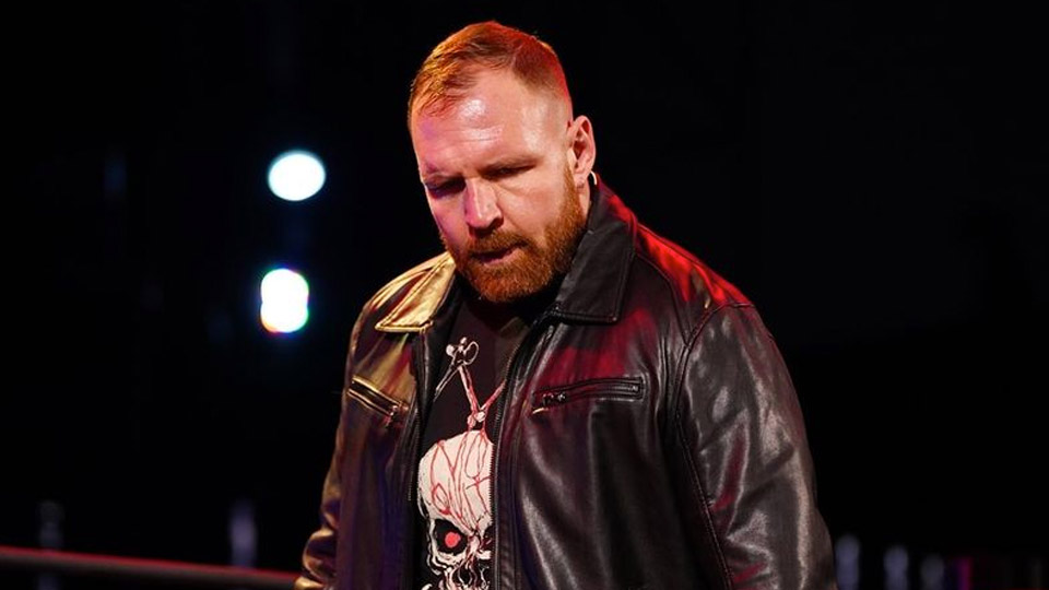Jon Moxley está disponível para regressar à WWE