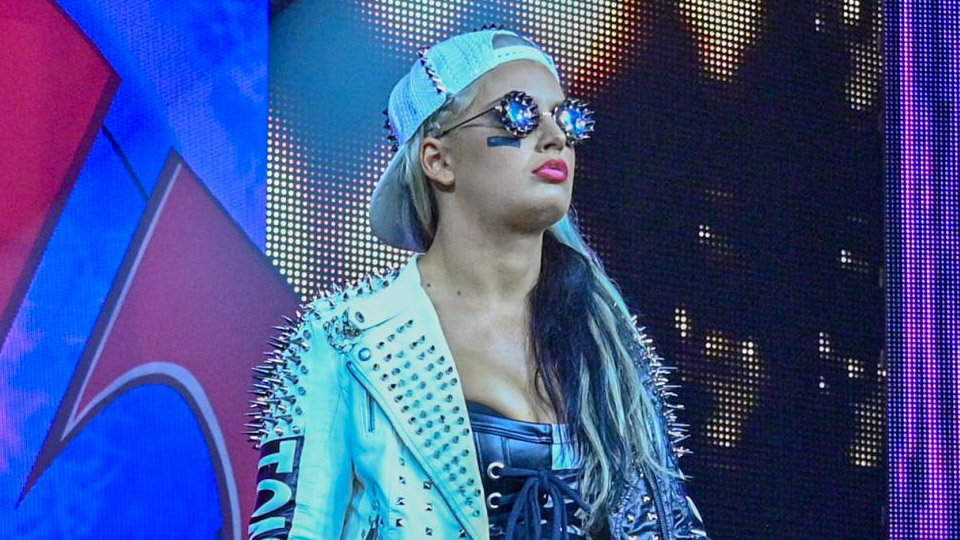 Toni Storm - Lightning Thunder