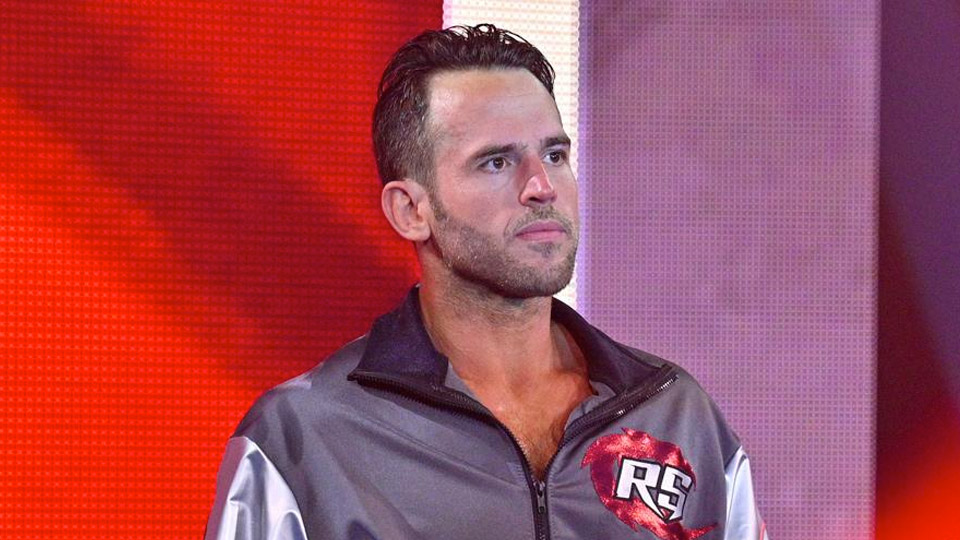 WWE tem grandes planos para Roderick Strong