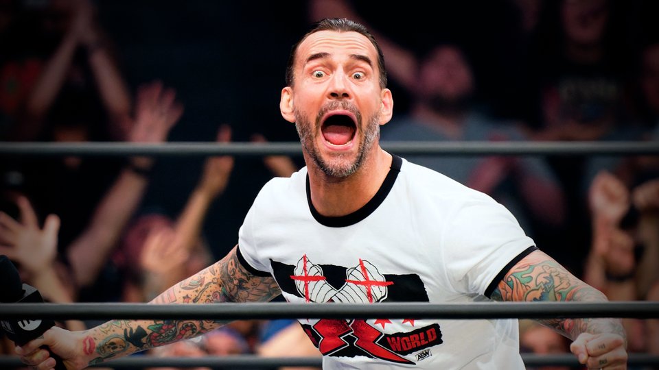 CM Punk apresenta novo look