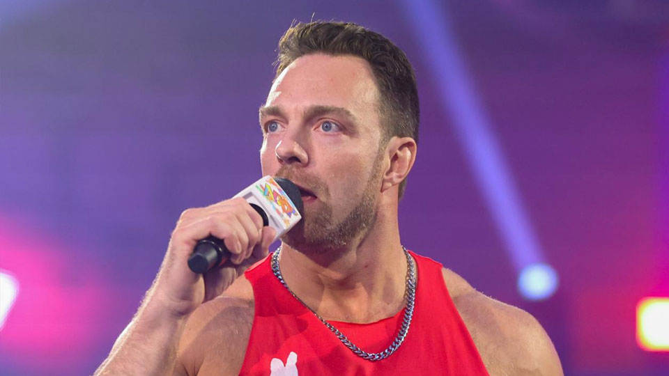 LA Knight está perto de subir ao main roster