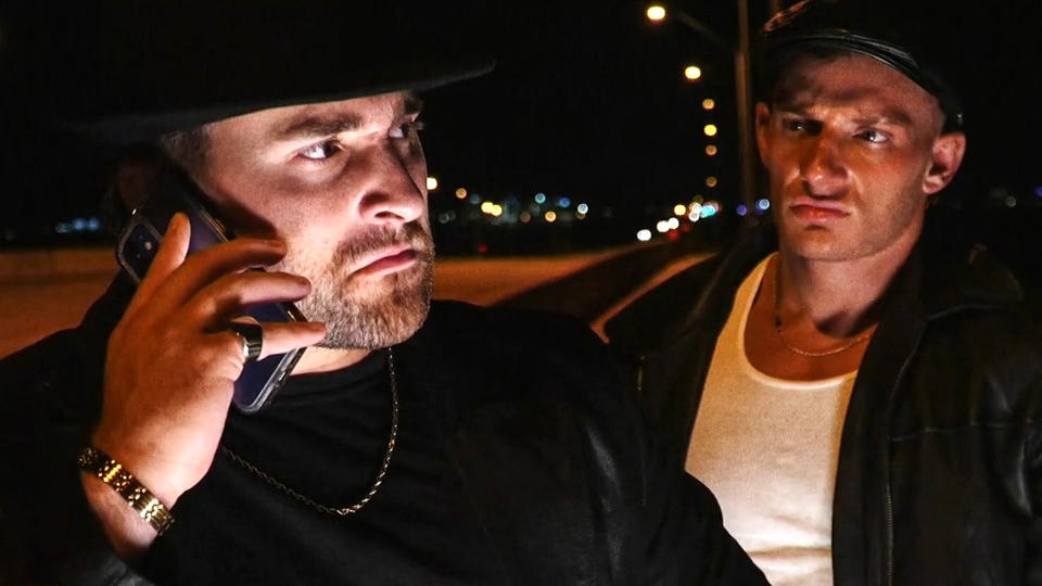 Troy Donovan é "atirado ao rio" durante o NXT