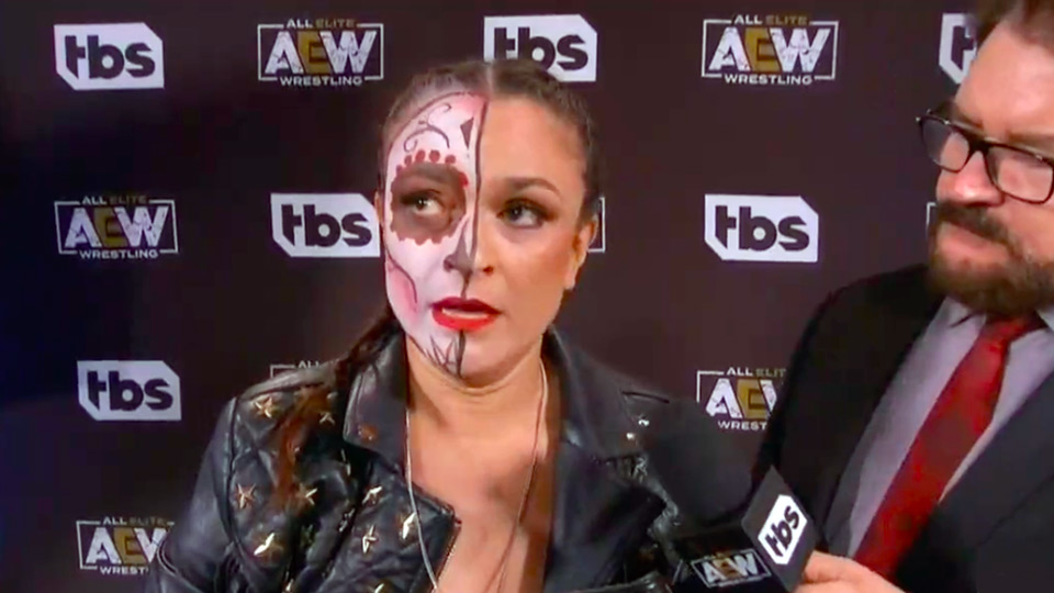 Thunder Rosa confirma que está ausente da AEW
