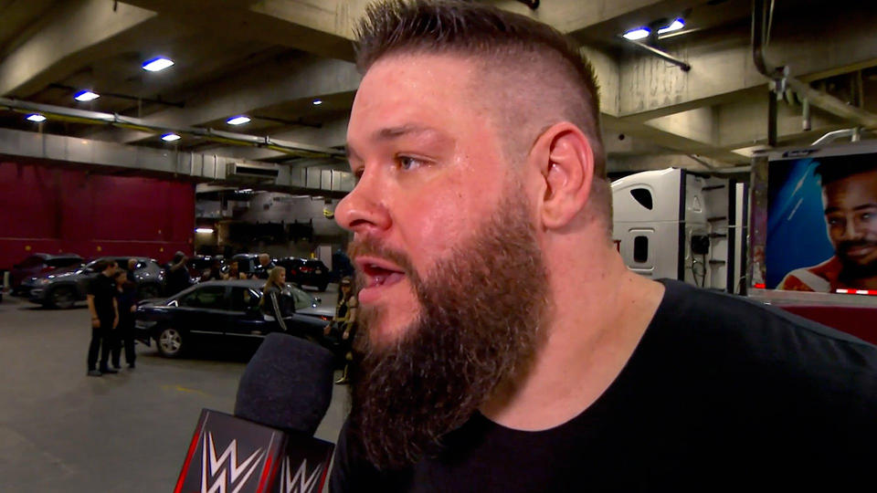 Kevin Owens regressa com a sua atitude original