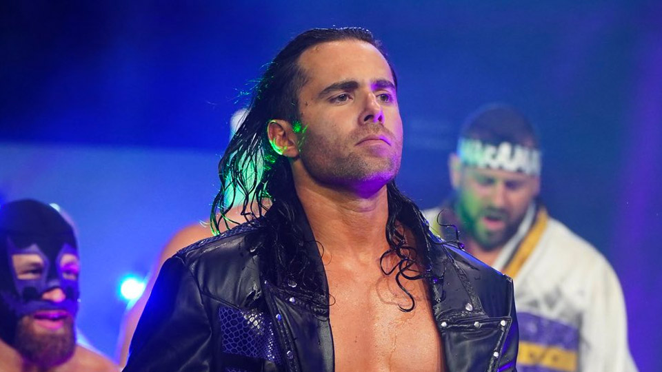 Alex Reynolds lesionou-se no All Out