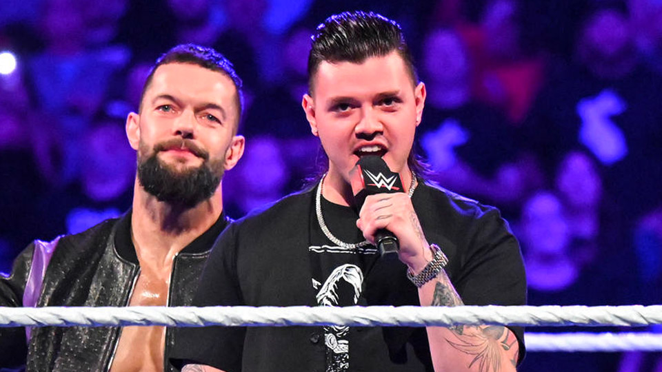 Finn Bálor: "Dominik Mysterio já transcendeu o pai"