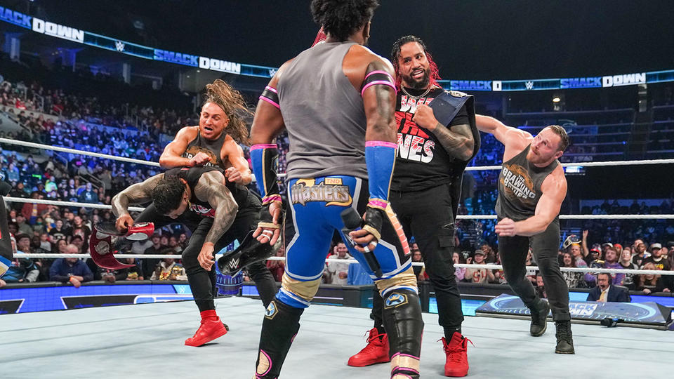 SmackDown volta a dominar nas audiências