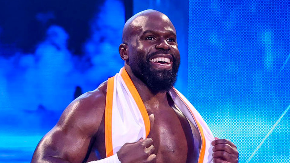 Apollo Crews foi operado e ficará ausente vários meses
