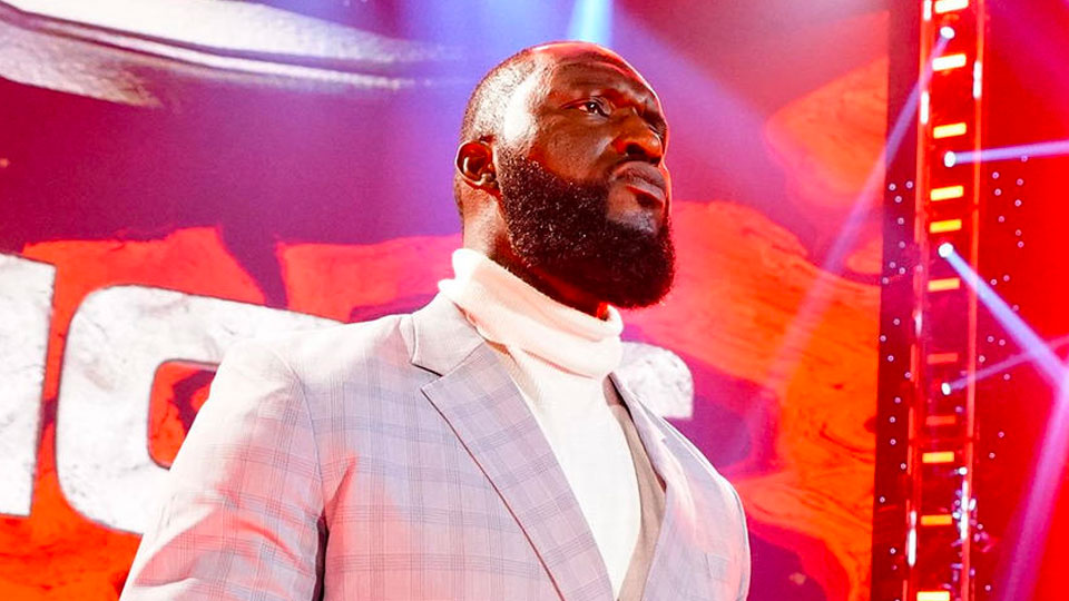 Omos quer enfrentar ex-Superstar do NXT