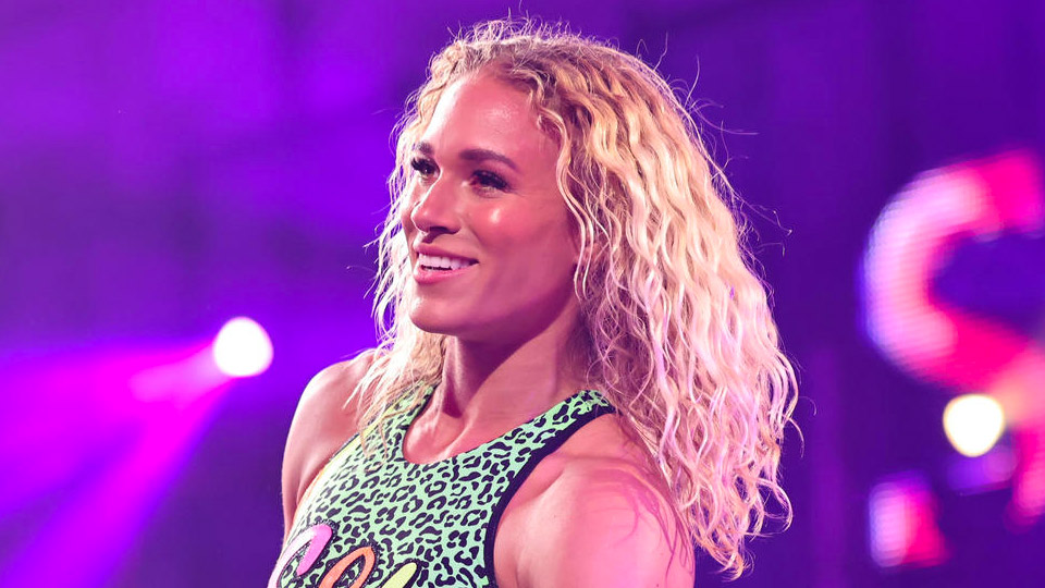 Sol Ruca atacada por figura misteriosa no NXT