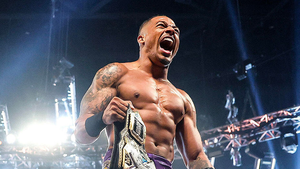 Carmelo Hayes conquista o NXT Championship