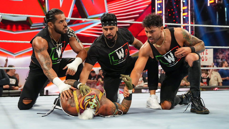 Planos da WWE para a Latino World Order