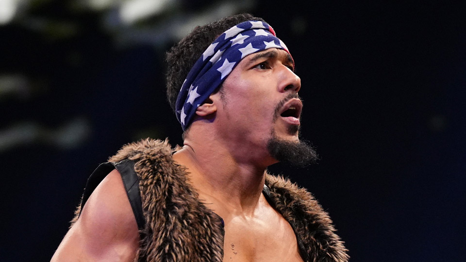 AR Fox ataca Darby Allin e junta-se à Mogul Embassy