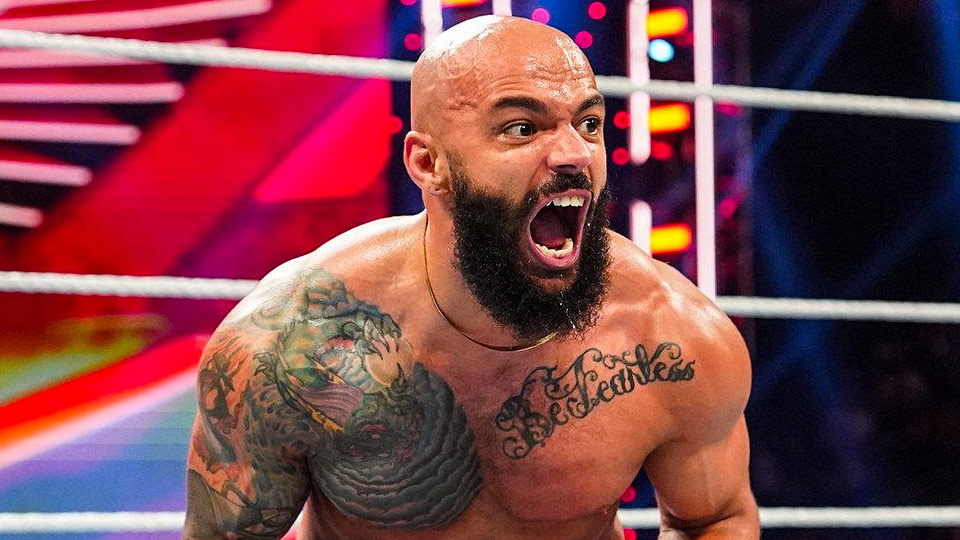 Ricochet: "Vince McMahon continua envolvido na WWE"
