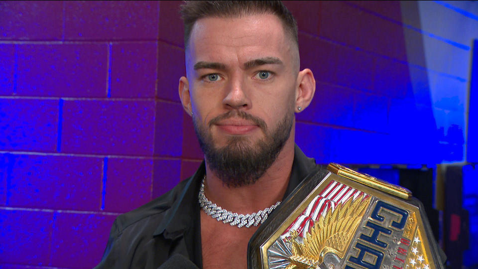 Austin Theory comenta sobre "estar a ser enterrado"