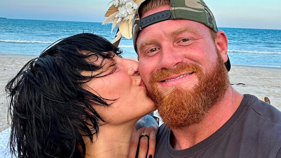 Rhea Ripley e Buddy Matthews já se casaram