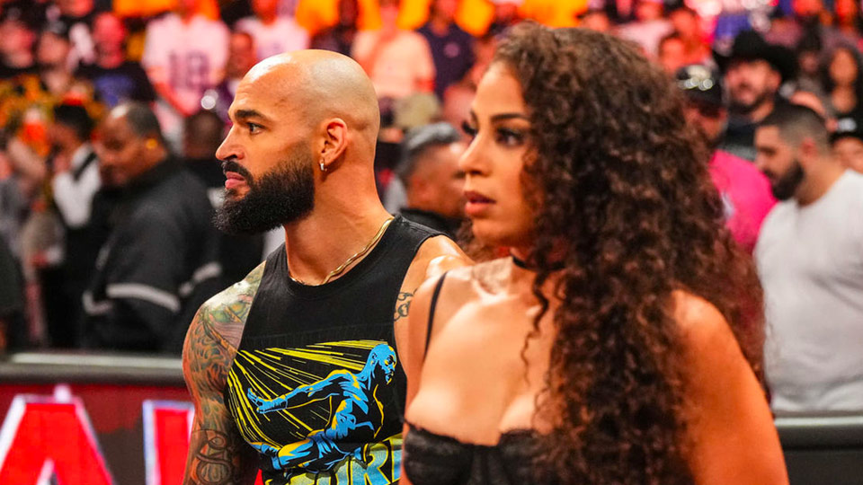 Razão para saída de Samantha Irvin da WWE