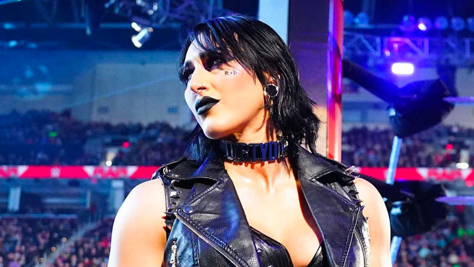 Rhea Ripley recebe grandes elogios de The Rock
