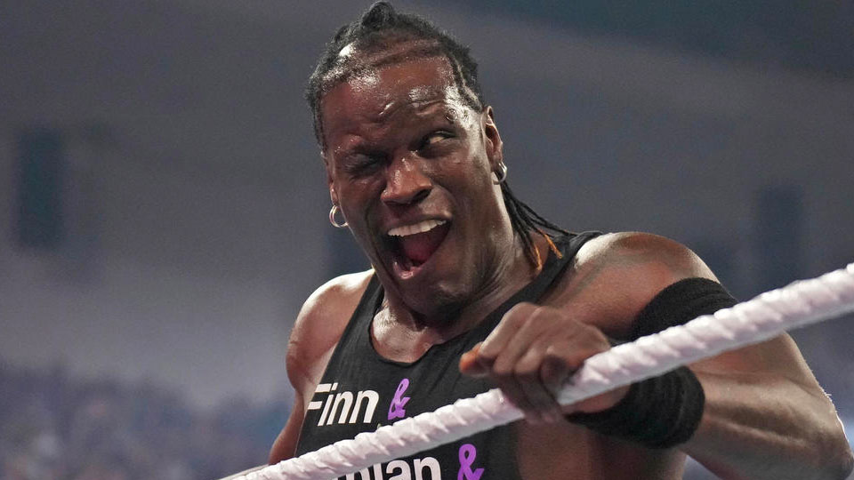 R-Truth explica que ainda pertence aos Judgment Day