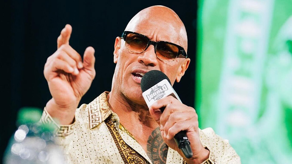 The Rock deixa "fãs à espera" no WWE World