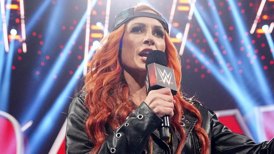 Becky Lynch deverá ausentar-se por umas semanas