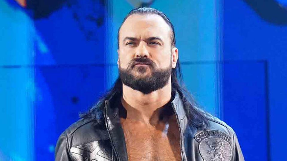 Drew McIntyre é a "cara" de nova coleção de The Rock