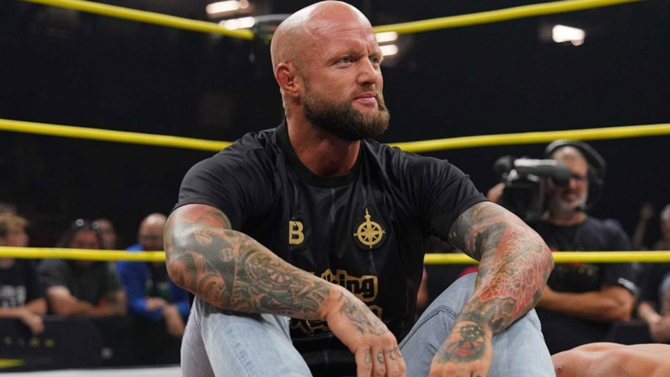 Josh Alexander retira-se do Wrestling independente