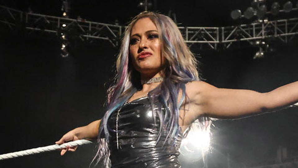 Giulia promete terminar reinado de Roxanne Perez