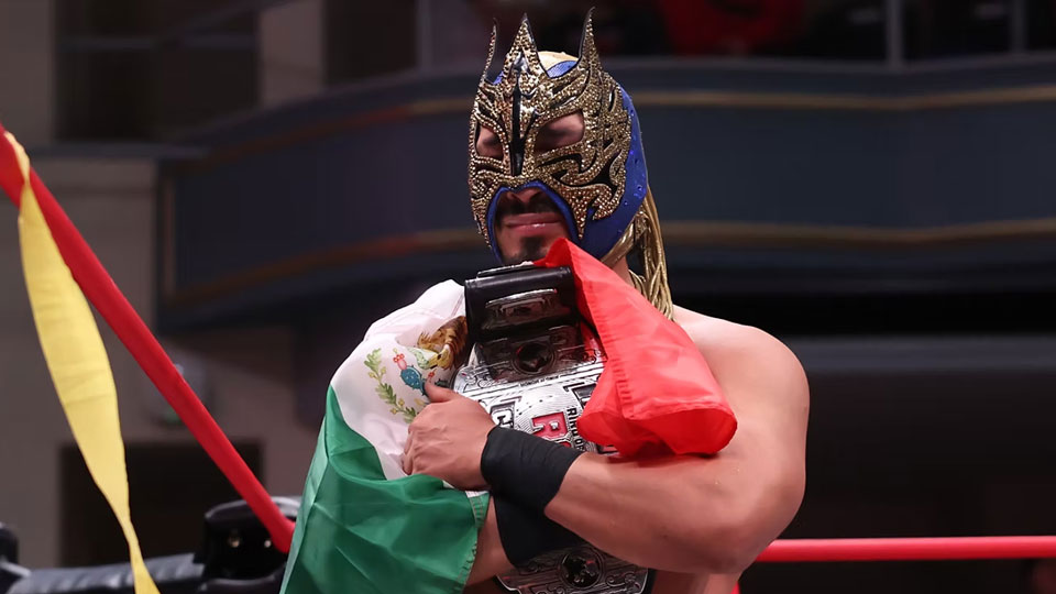 Komander conquista ROH TV Championship