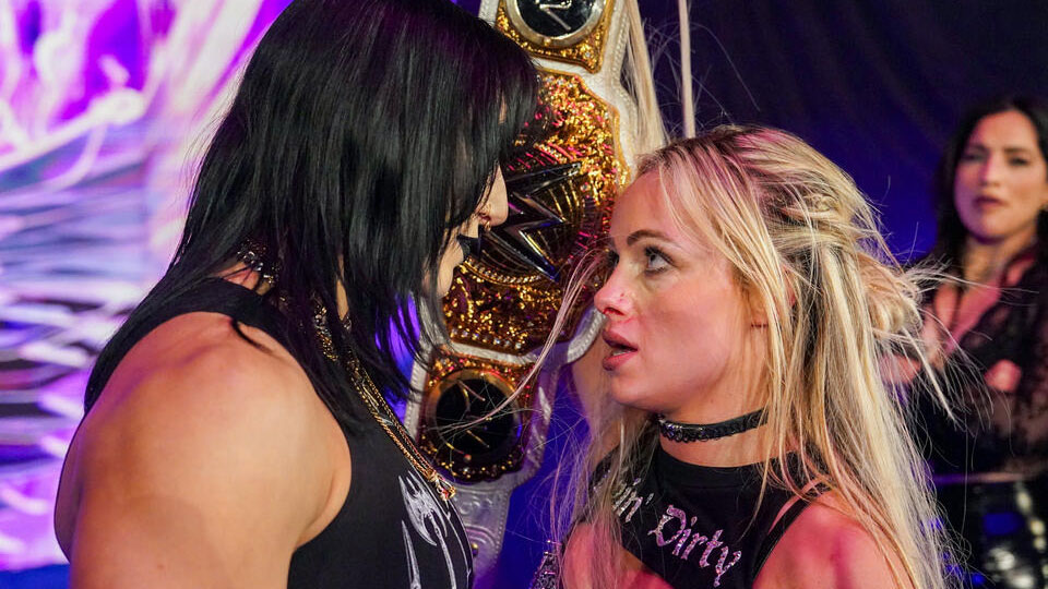 Liv Morgan vs Rhea Ripley terá grande estipulação
