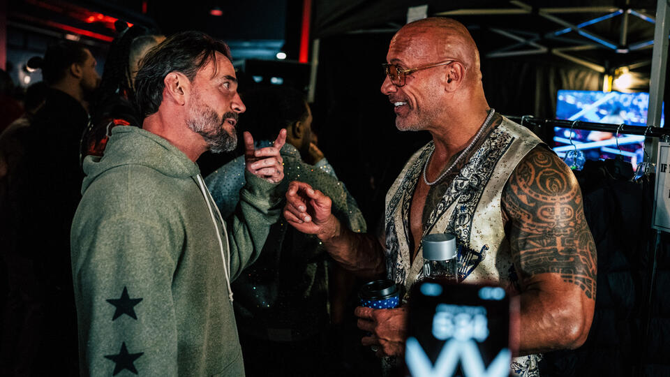The Rock diz que é "bom amigo" de CM Punk