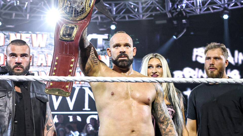 Shawn Spears conquista o NXT North American Title